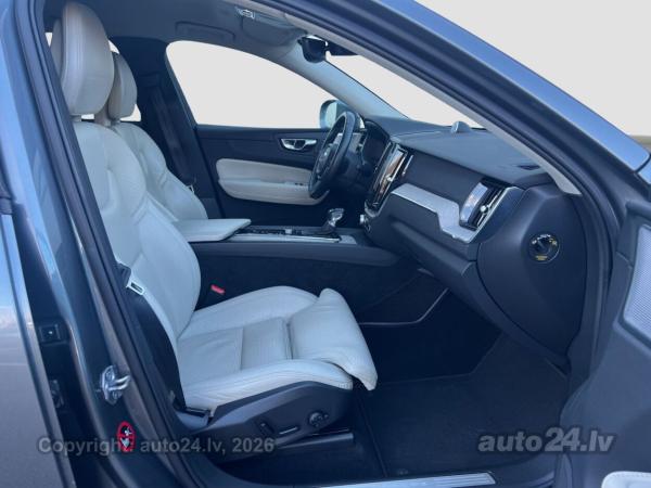 Pelēks Volvo XC60 2018 Pērnava, ar dzinēja tilpumu 2.00 L un nobraukumu 157 tūkst. km par 27900 €, foto 5 vietnē AUTOMOTO.COM.LV