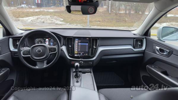 Grey Volvo XC60 2018 in Tallinn, with an engine capacity of 2.00 L and mileage of 245 thousand km for 16990 €, photo 10 on AUTOMOTO.COM.LV