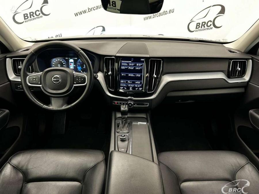 Grey Volvo XC60 2018 in Vilnius, with an engine capacity of 1.97 L and mileage of 249 thousand km for 23500 €, photo 5 on AUTOMOTO.COM.LV