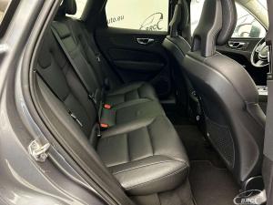 Grey Volvo XC60 2018 in Vilnius, with an engine capacity of 1.97 L and mileage of 249 thousand km for 23500 €, photo 10 on AUTOMOTO.COM.LV