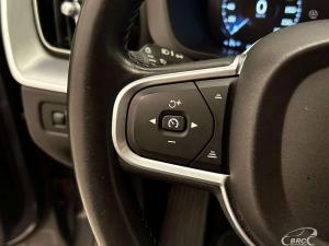 Grey Volvo XC60 2018 in Vilnius, with an engine capacity of 1.97 L and mileage of 249 thousand km for 23500 €, photo 16 on AUTOMOTO.COM.LV