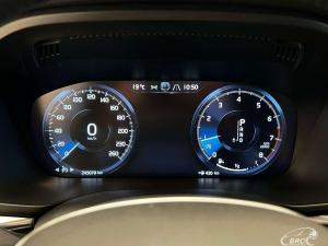 Grey Volvo XC60 2018 in Vilnius, with an engine capacity of 1.97 L and mileage of 249 thousand km for 23500 €, photo 18 on AUTOMOTO.COM.LV