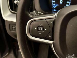 Grey Volvo XC60 2018 in Vilnius, with an engine capacity of 1.97 L and mileage of 249 thousand km for 22500 €, photo 16 on AUTOMOTO.COM.LV