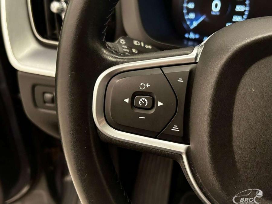 Grey Volvo XC60 2018 in Vilnius, with an engine capacity of 1.97 L and mileage of 249 thousand km for 22500 €, photo 16 on AUTOMOTO.COM.LV