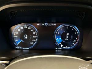 Grey Volvo XC60 2018 in Vilnius, with an engine capacity of 1.97 L and mileage of 249 thousand km for 22500 €, photo 18 on AUTOMOTO.COM.LV