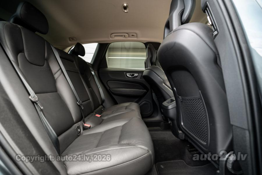 Pelēks Volvo XC60 2018 Tartu, ar dzinēja tilpumu 2.00 L un nobraukumu 112 tūkst. km par 24900 €, foto 18 vietnē AUTOMOTO.COM.LV