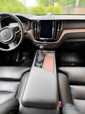 Grey Volvo XC60 2018 in Tallinn, with an engine capacity of 2.00 L and mileage of 137 thousand km for 26800 €, photo 12 on AUTOMOTO.COM.LV