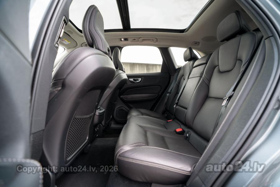 Pelēks Volvo XC60 2019 Tartu, ar dzinēja tilpumu 2.00 L un nobraukumu 152 tūkst. km par 26900 €, foto 16 vietnē AUTOMOTO.COM.LV