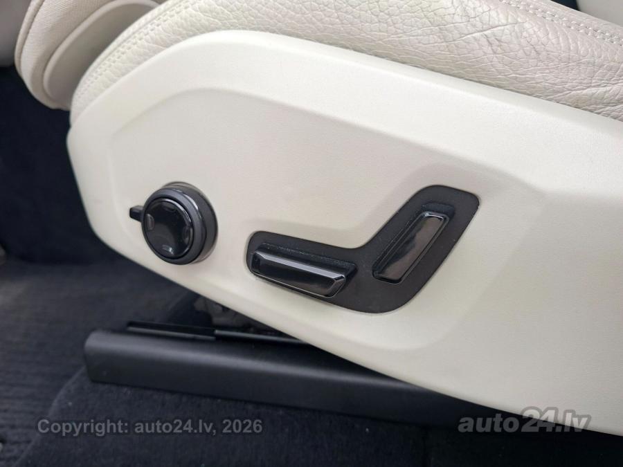 Серый Вольво ХС60 2019 в Тарту, объемом двигателя 2.00 л и пробегом 215 тыс. км за 22900 €, фото 15 на AUTOMOTO.COM.LV