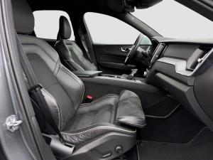 Pelēks Volvo XC60 2019 Pērnava, ar dzinēja tilpumu 2.00 L un nobraukumu 124 tūkst. km par 30900 €, foto 6 vietnē AUTOMOTO.COM.LV