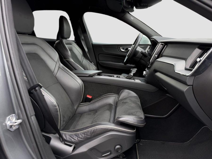 Pelēks Volvo XC60 2019 Pērnava, ar dzinēja tilpumu 2.00 L un nobraukumu 124 tūkst. km par 30900 €, foto 6 vietnē AUTOMOTO.COM.LV