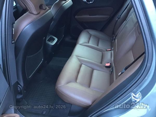 Pelēks Volvo XC60 2020 Tallina, ar dzinēja tilpumu 2.00 L un nobraukumu 127 tūkst. km par 24500 €, foto 11 vietnē AUTOMOTO.COM.LV