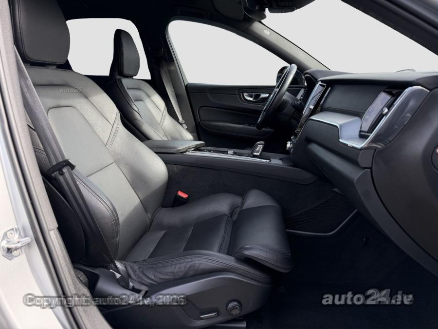 Pelēks Volvo XC60 2020 Pērnava, ar dzinēja tilpumu 2.00 L un nobraukumu 112 tūkst. km par 29900 €, foto 6 vietnē AUTOMOTO.COM.LV