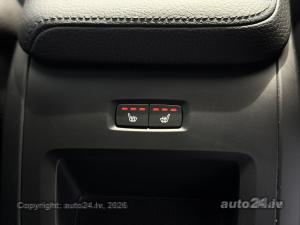 Pelēks Volvo XC60 2020 Pērnava, ar dzinēja tilpumu 2.00 L un nobraukumu 112 tūkst. km par 29900 €, foto 12 vietnē AUTOMOTO.COM.LV