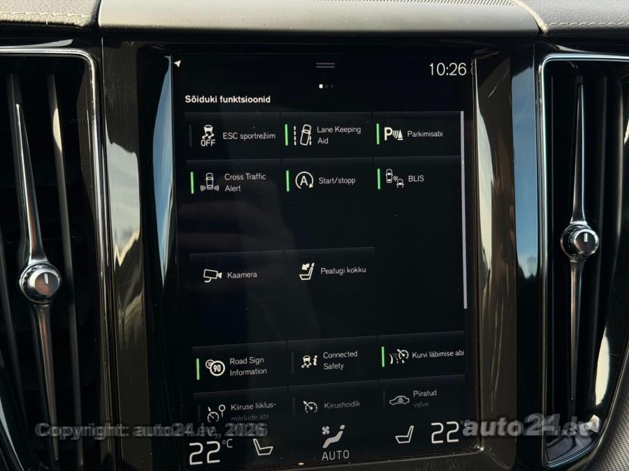 Pelēks Volvo XC60 2020 Pērnava, ar dzinēja tilpumu 2.00 L un nobraukumu 112 tūkst. km par 29900 €, foto 17 vietnē AUTOMOTO.COM.LV