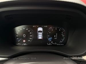 Grey Volvo XC60 2020 in Tallinn, with an engine capacity of 2.00 L and mileage of 164 thousand km for 27900 €, photo 17 on AUTOMOTO.COM.LV