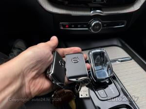 Grey Volvo XC60 2020 in Tallinn, with an engine capacity of 2.00 L and mileage of 164 thousand km for 27900 €, photo 19 on AUTOMOTO.COM.LV
