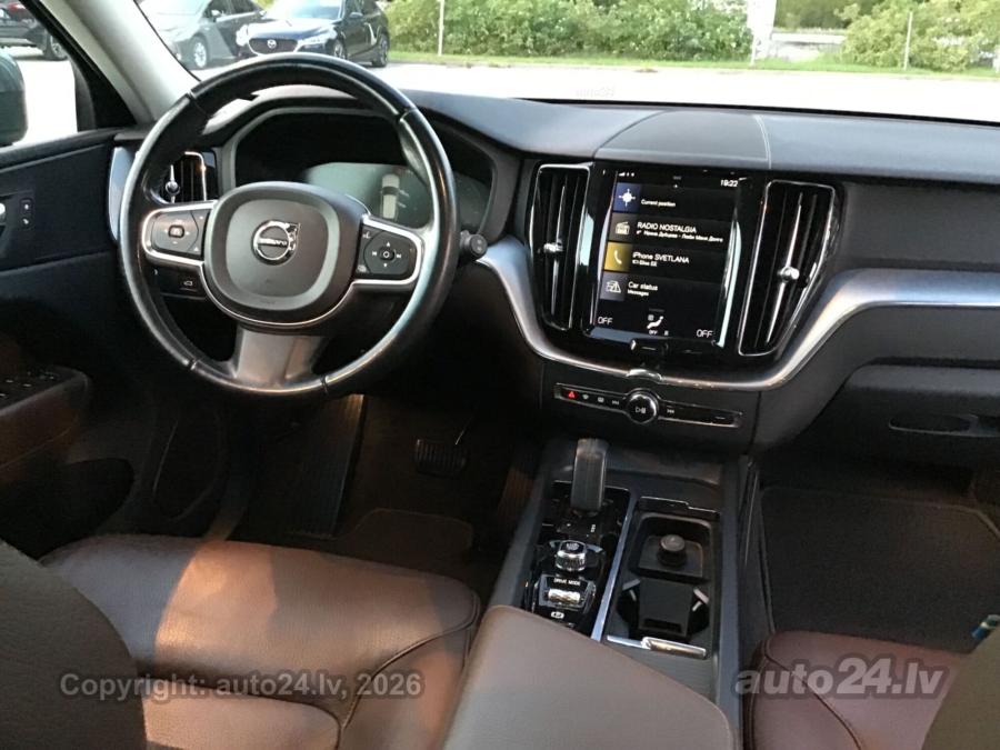 Grey Volvo XC60 2020 in Tallinn, with an engine capacity of 2.00 L and mileage of 130 thousand km for 23500 €, photo 10 on AUTOMOTO.COM.LV