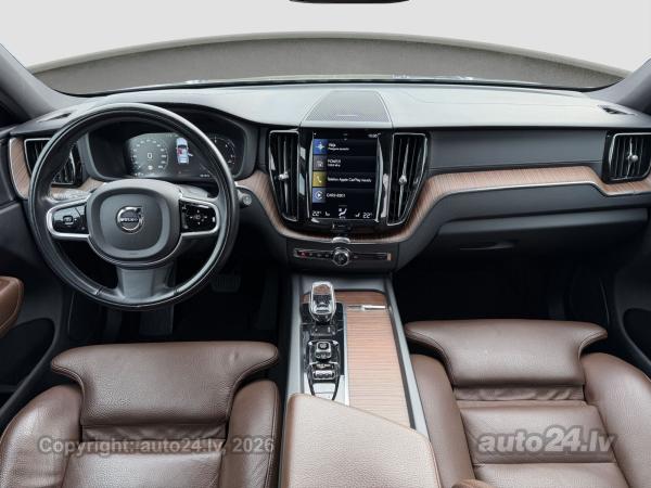 Grey Volvo XC60 2021 in Parnu, with an engine capacity of 2.00 L and mileage of 114 thousand km for 31900 €, photo 7 on AUTOMOTO.COM.LV