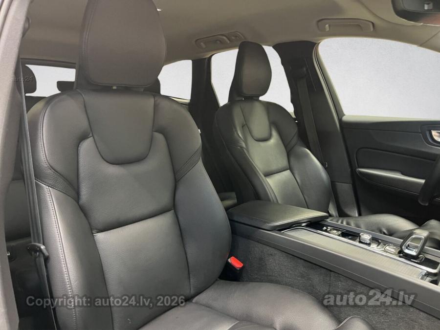 Pelēks Volvo XC60 2022 Tallina, ar dzinēja tilpumu 2.00 L un nobraukumu 141 tūkst. km par 29900 €, foto 12 vietnē AUTOMOTO.COM.LV
