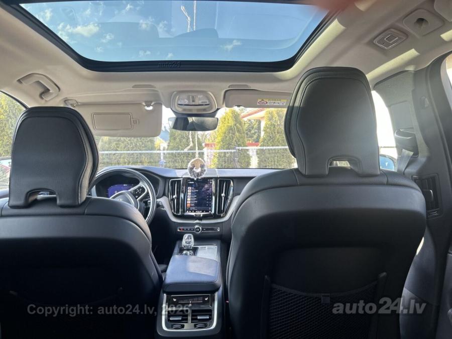Pelēks Volvo XC60 2022 Tartu, ar dzinēja tilpumu 2.00 L un nobraukumu 88 tūkst. km par 45000 €, foto 4 vietnē AUTOMOTO.COM.LV