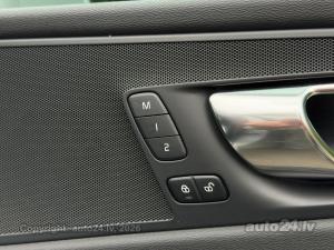 Pelēks Volvo XC60 2022 Pērnava, ar dzinēja tilpumu 2.00 L un nobraukumu 142 tūkst. km par 32900 €, foto 9 vietnē AUTOMOTO.COM.LV