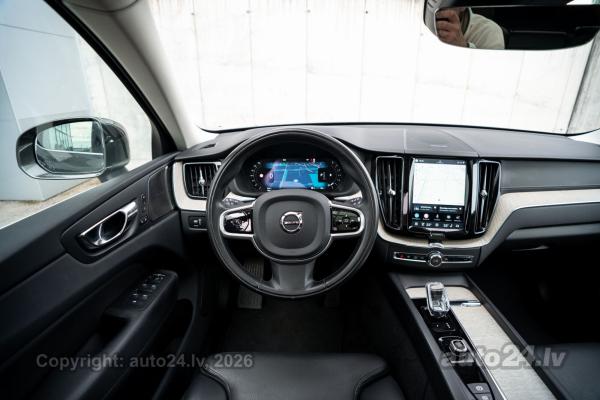 Grey Volvo XC60 2022 in Tartu, with an engine capacity of 2.00 L and mileage of 121 thousand km for 34900 €, photo 9 on AUTOMOTO.COM.LV