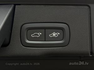 Pelēks Volvo XC60 2023 Pērnava, ar dzinēja tilpumu 2.00 L un nobraukumu 42 tūkst. km par 39900 €, foto 23 vietnē AUTOMOTO.COM.LV