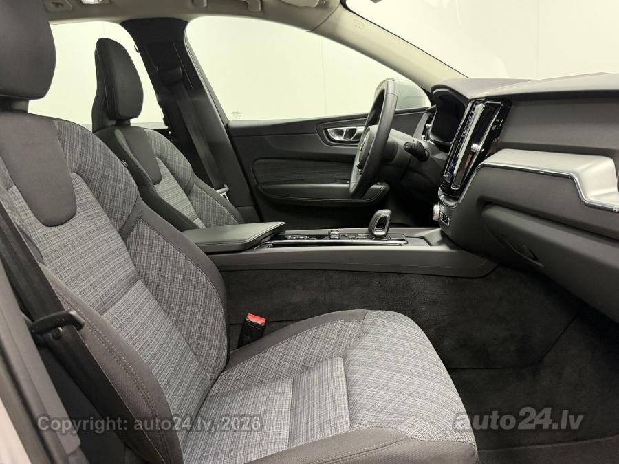 Pelēks Volvo XC60 2023 Tallina, ar dzinēja tilpumu 2.00 L un nobraukumu 55 tūkst. km par 47990 €, foto 14 vietnē AUTOMOTO.COM.LV