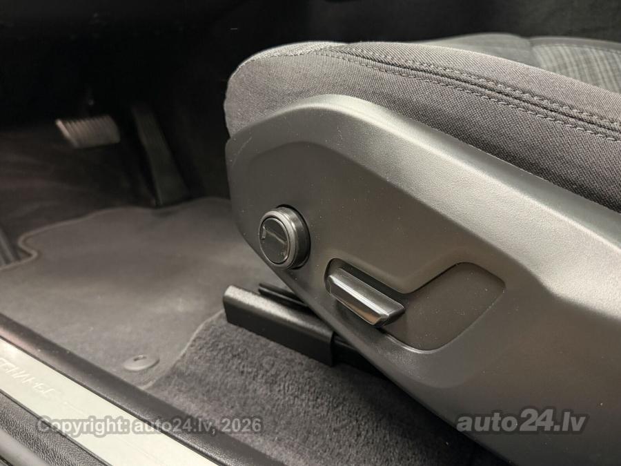 Pelēks Volvo XC60 2023 Tallina, ar dzinēja tilpumu 2.00 L un nobraukumu 55 tūkst. km par 47990 €, foto 19 vietnē AUTOMOTO.COM.LV