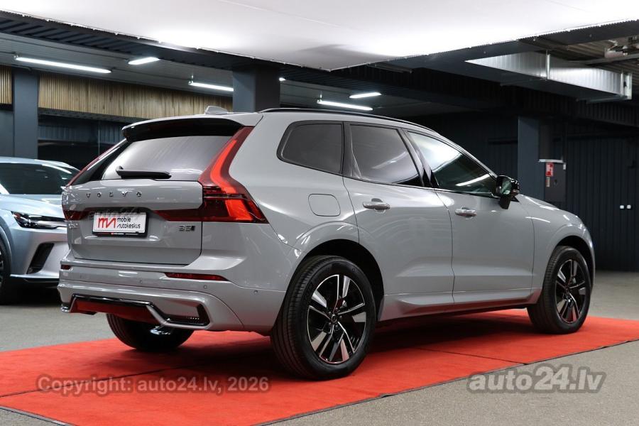 Pelēks Volvo XC60 2025 Tallina, ar dzinēja tilpumu 2.00 L un nobraukumu 6 tūkst. km par 49995 €, foto 3 vietnē AUTOMOTO.COM.LV