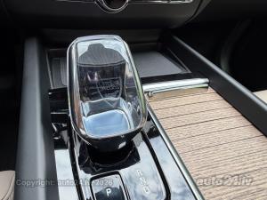 Pelēks Volvo XC60 2026 Tartu, ar dzinēja tilpumu 2.00 L un nobraukumu 990 tūkst. km par 57900 €, foto 14 vietnē AUTOMOTO.COM.LV