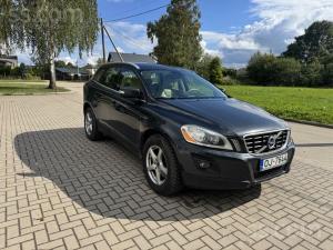 Volvo XC60 2009 Jēkabpils, ar dzinēja tilpumu 2.40 L un nobraukumu 321 tūkst. km par 5400 €, foto  vietnē AUTOMOTO.COM.LV
