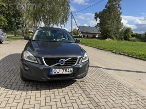 Volvo XC60 2009 Jēkabpils, ar dzinēja tilpumu 2.40 L un nobraukumu 321 tūkst. km par 5400 €, foto 4 vietnē AUTOMOTO.COM.LV