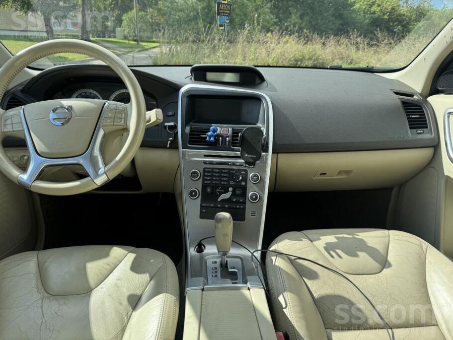 Volvo XC60 2009 Jēkabpils, ar dzinēja tilpumu 2.40 L un nobraukumu 321 tūkst. km par 5400 €, foto 6 vietnē AUTOMOTO.COM.LV