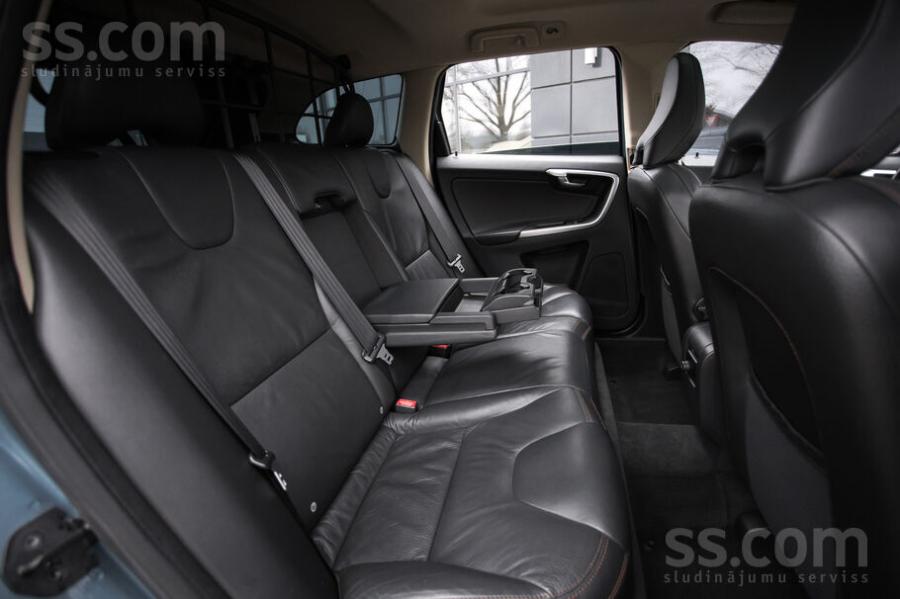 Volvo XC60 2009 Jelgava, ar dzinēja tilpumu 2.40 L un nobraukumu 0 tūkst. km par 8890 €, foto 15 vietnē AUTOMOTO.COM.LV