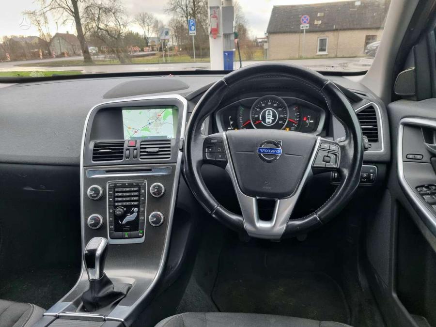 Oranžs Volvo XC60 2014 Tauragė, ar dzinēja tilpumu 2.00 L un nobraukumu 150 tūkst. km par 4450 €, foto 15 vietnē AUTOMOTO.COM.LV