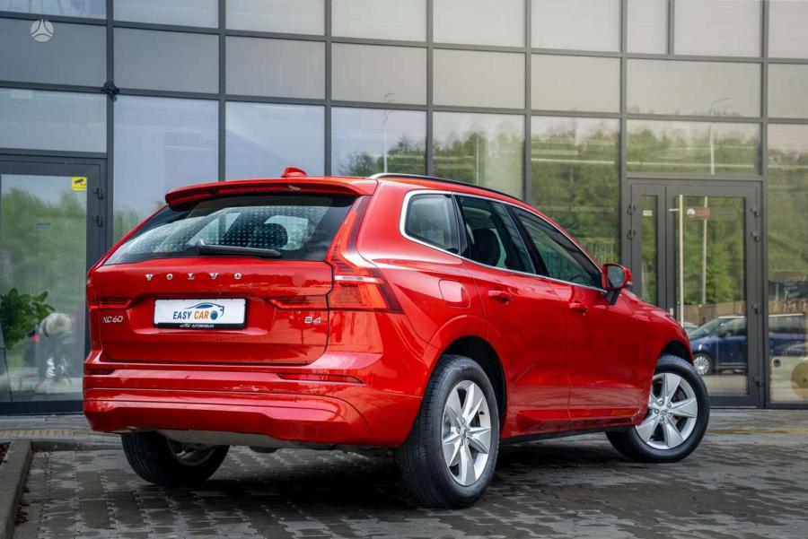 Orange Volvo XC60 2021 in Vilnius, with an engine capacity of 1.97 L and mileage of 76 thousand km for 26300 €, photo 9 on AUTOMOTO.COM.LV