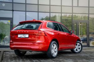 Orange Volvo XC60 2021 in Vilnius, with an engine capacity of 1.97 L and mileage of 80 thousand km for 25650 €, photo 9 on AUTOMOTO.COM.LV