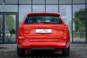 Orange Volvo XC60 2021 in Vilnius, with an engine capacity of 1.97 L and mileage of 80 thousand km for 25650 €, photo 12 on AUTOMOTO.COM.LV