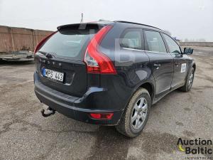 Volvo XC60 2011 in Kaunas, with an engine capacity of 1.98 L and mileage of 425 thousand km for 4000 €, photo 3 on AUTOMOTO.COM.LV