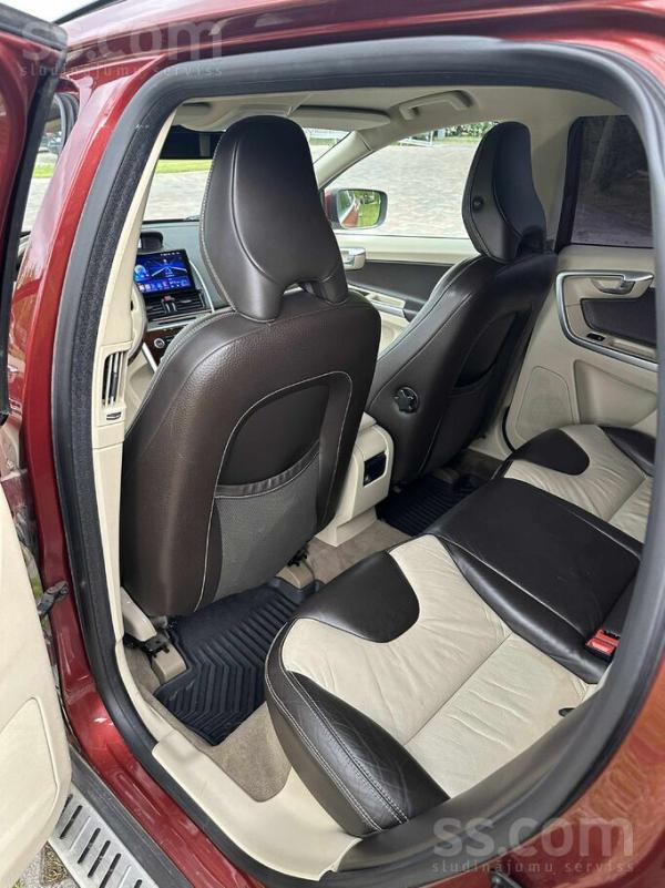 Sarkans Volvo XC60 2009 Jelgava, ar dzinēja tilpumu 2.40 L un nobraukumu 294 tūkst. km par 9650 €, foto 4 vietnē AUTOMOTO.COM.LV