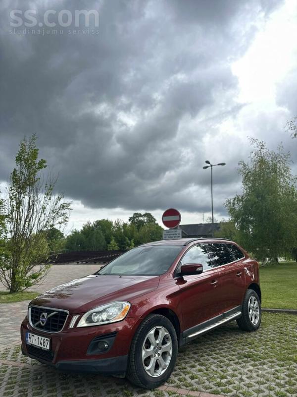 Sarkans Volvo XC60 2009 Jelgava, ar dzinēja tilpumu 2.40 L un nobraukumu 294 tūkst. km par 9650 €, foto 9 vietnē AUTOMOTO.COM.LV