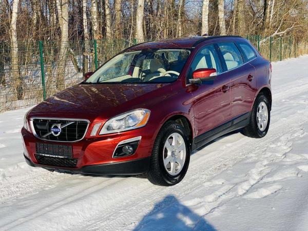 Sarkans Volvo XC60 2009 Kauņa, ar dzinēja tilpumu 2.40 L un nobraukumu 290 tūkst. km par 7690 €, foto 2 vietnē AUTOMOTO.COM.LV