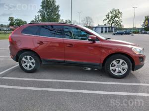 Красный Вольво ХС60 2009 в Валмиера, объемом двигателя 2.40 л и пробегом 0 тыс. км за 6250 €, фото 5 на AUTOMOTO.COM.LV