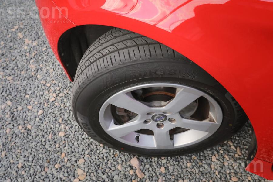 Sarkans Volvo XC60 2010 Rīga, ar dzinēja tilpumu 2.40 L un nobraukumu 0 tūkst. km par 8490 €, foto 17 vietnē AUTOMOTO.COM.LV