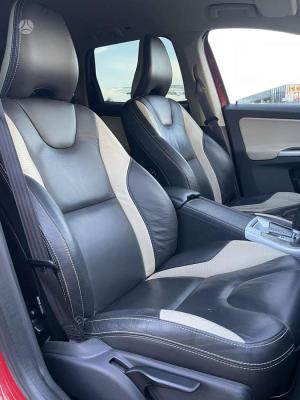 Sarkans Volvo XC60 2010 Kauņa, ar dzinēja tilpumu 2.40 L un nobraukumu 211 tūkst. km par 5700 €, foto 13 vietnē AUTOMOTO.COM.LV