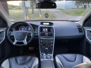 Sarkans Volvo XC60 2010 Kauņa, ar dzinēja tilpumu 2.40 L un nobraukumu 211 tūkst. km par 5700 €, foto 17 vietnē AUTOMOTO.COM.LV