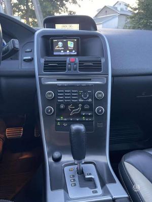 Sarkans Volvo XC60 2010 Kauņa, ar dzinēja tilpumu 2.40 L un nobraukumu 211 tūkst. km par 5700 €, foto 18 vietnē AUTOMOTO.COM.LV