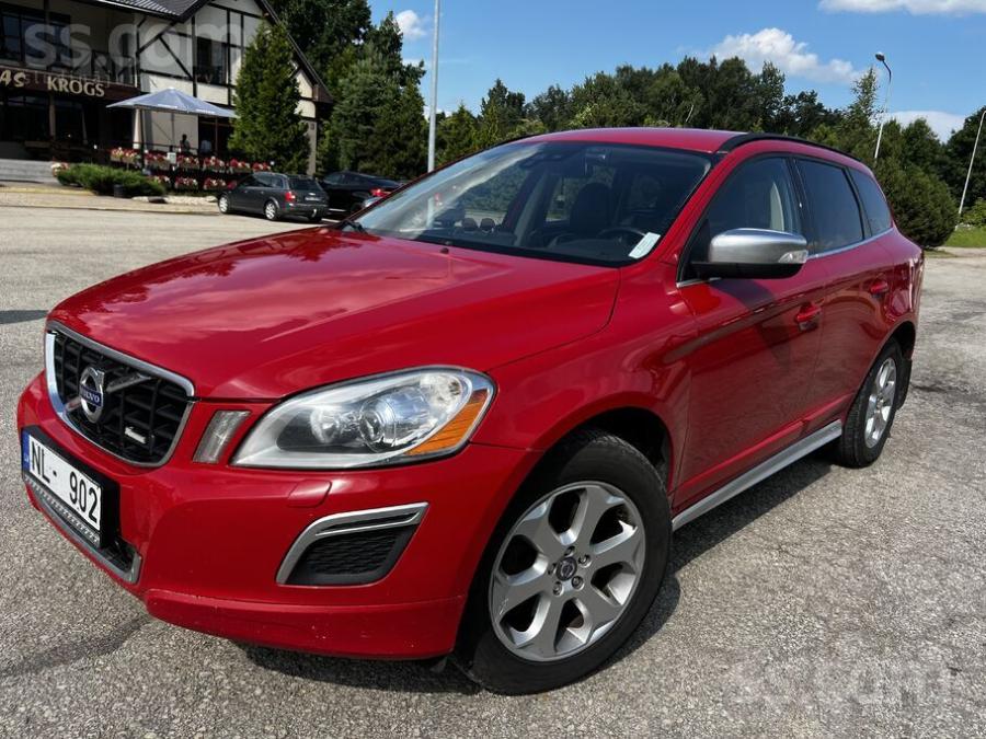 Sarkans Volvo XC60 2010 Cēsis, ar dzinēja tilpumu 2.40 L un nobraukumu 260 tūkst. km par 8000 €, foto 4 vietnē AUTOMOTO.COM.LV